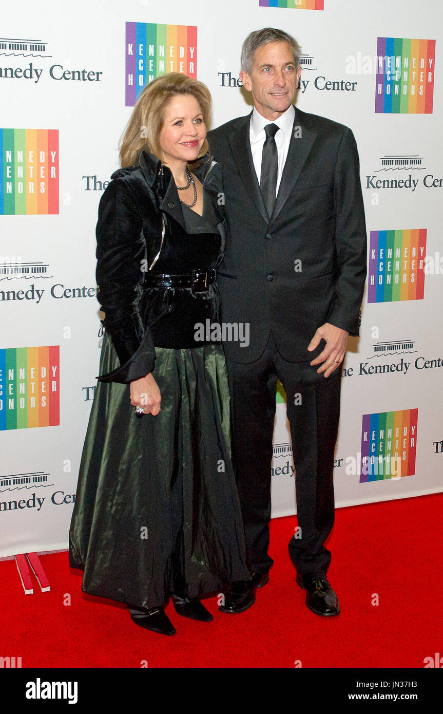 Renee Fleming and Tim Jessell arrive for the formal Artist's Dinner ...