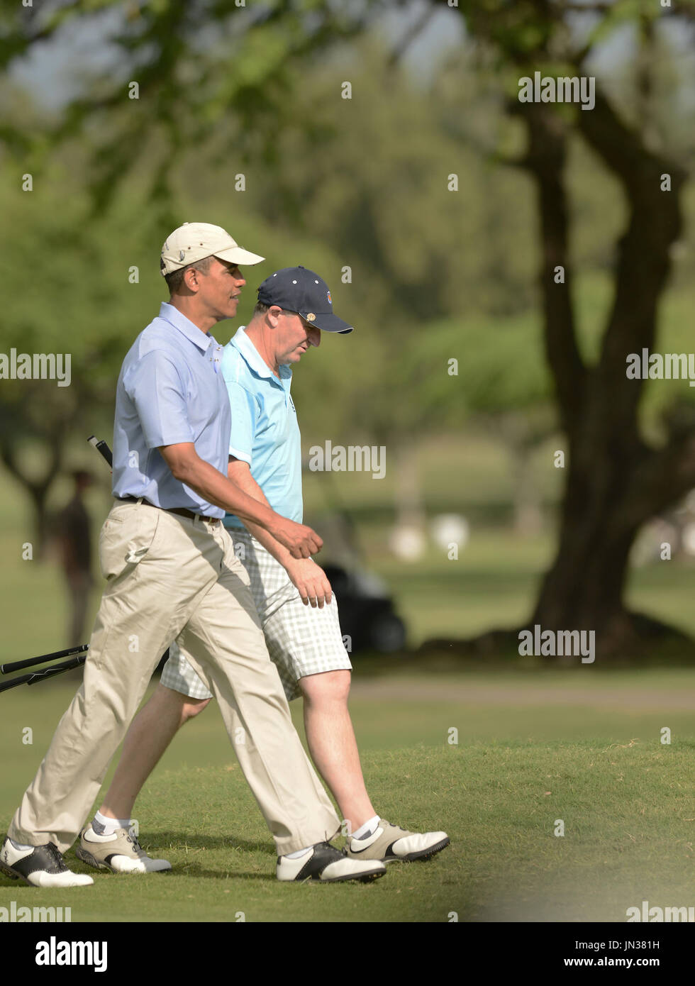 President Barack Obama, left, walks with Prime MInister John Key of New ...