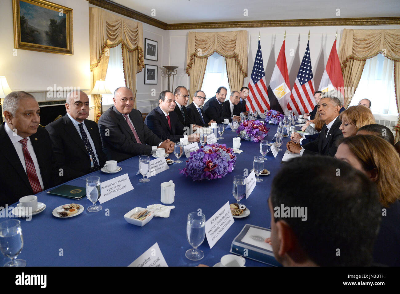 US President Barack Obama (center table right) holds a bilateral ...