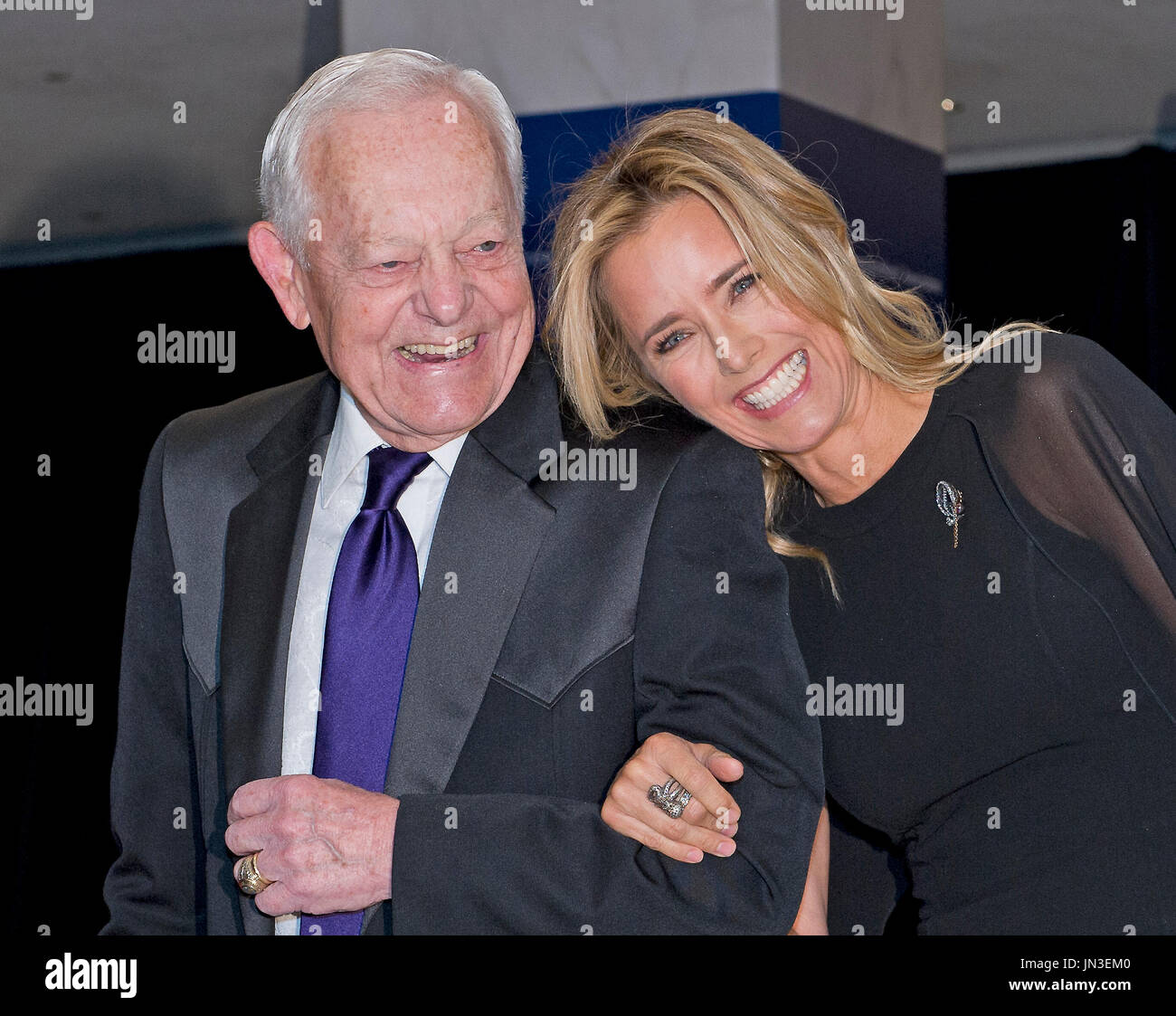 Tea Leoni and Bob Schieffer arrive for the 2015 White House ...