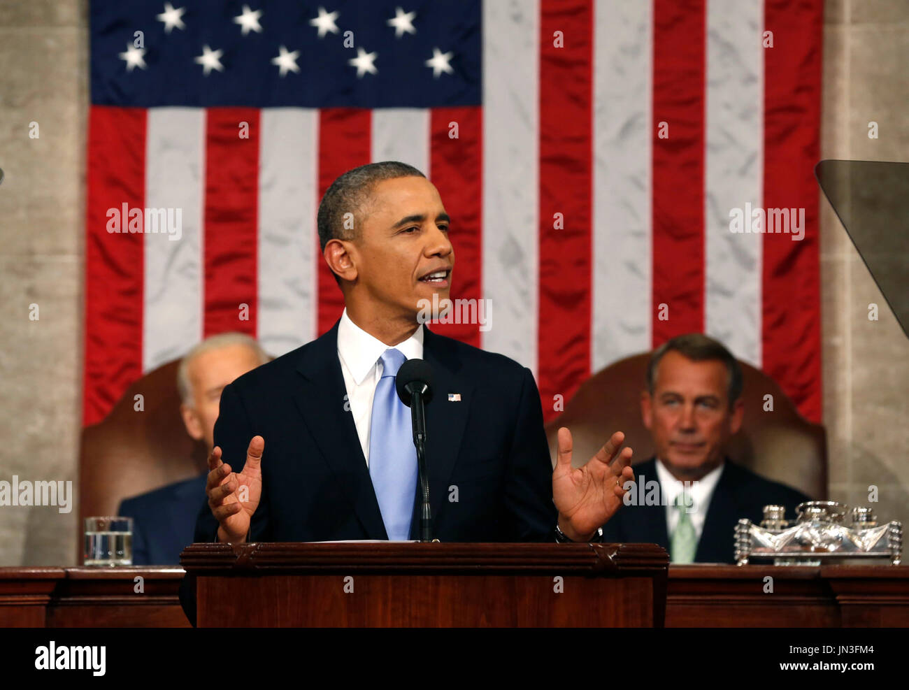 United States President Barack Obama delivers his State of the Union ...