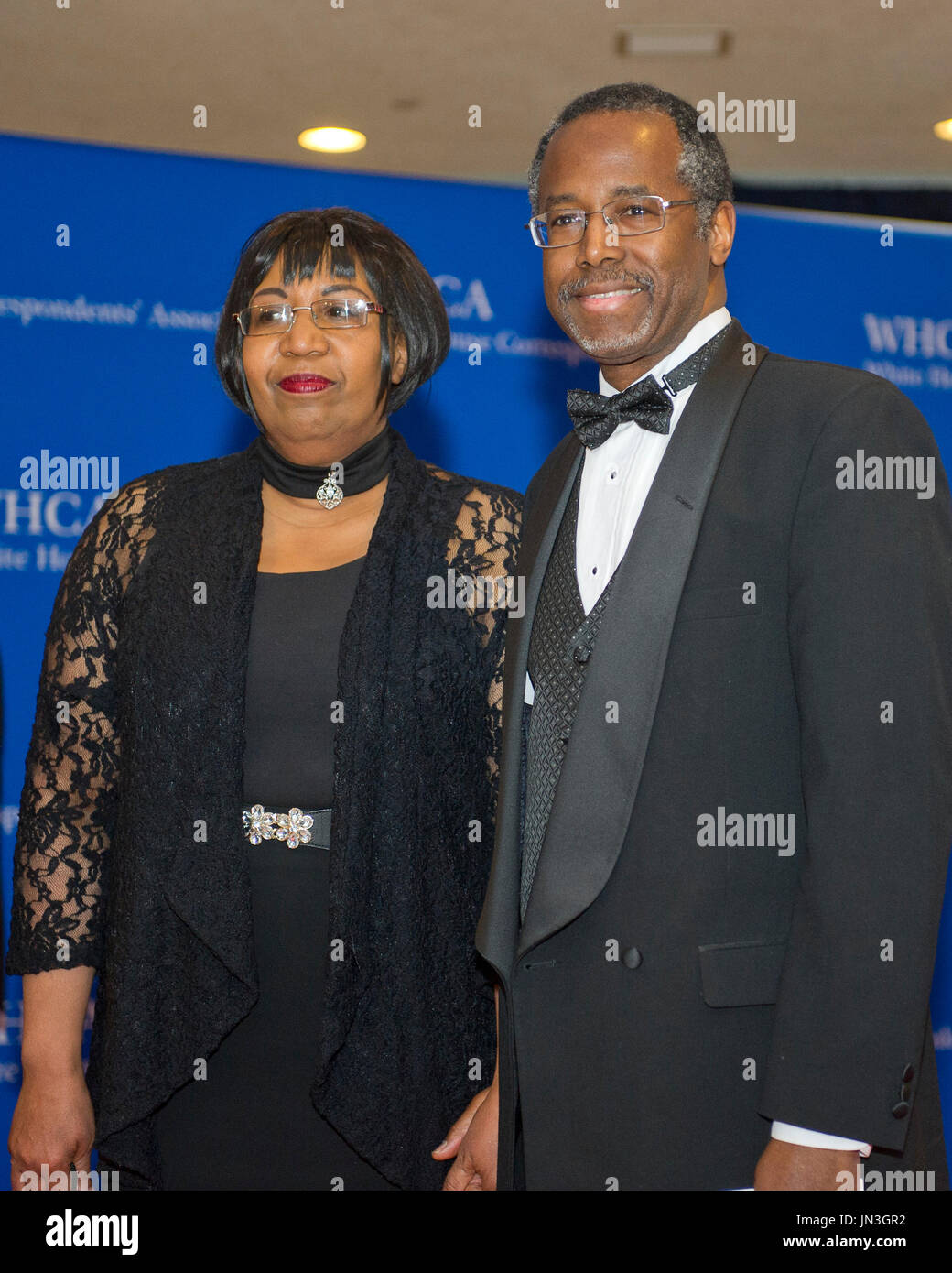 Dr. Benjamin Carson and his wife, Candy, arrive for the 2014 White ...