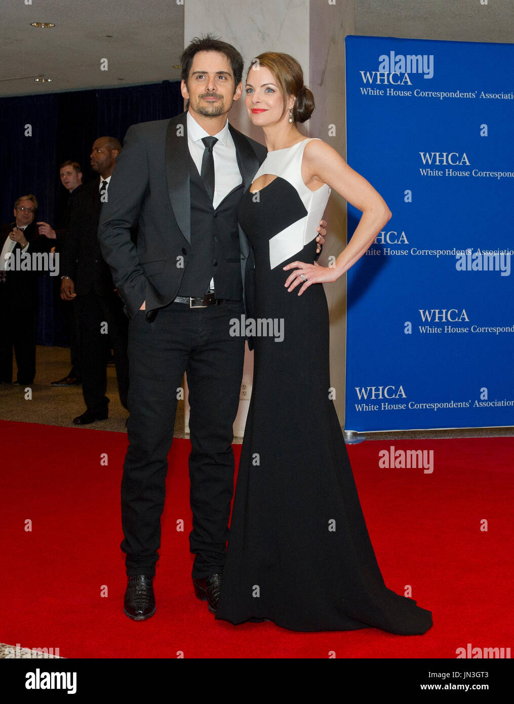 Brad Paisley and Kimberly Williams-Paisley arrive for the 2014 White ...