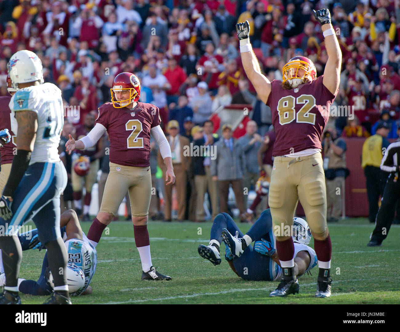 Washington Redskins tight end Logan Paulsen (82) celebrates kicker Kai ...