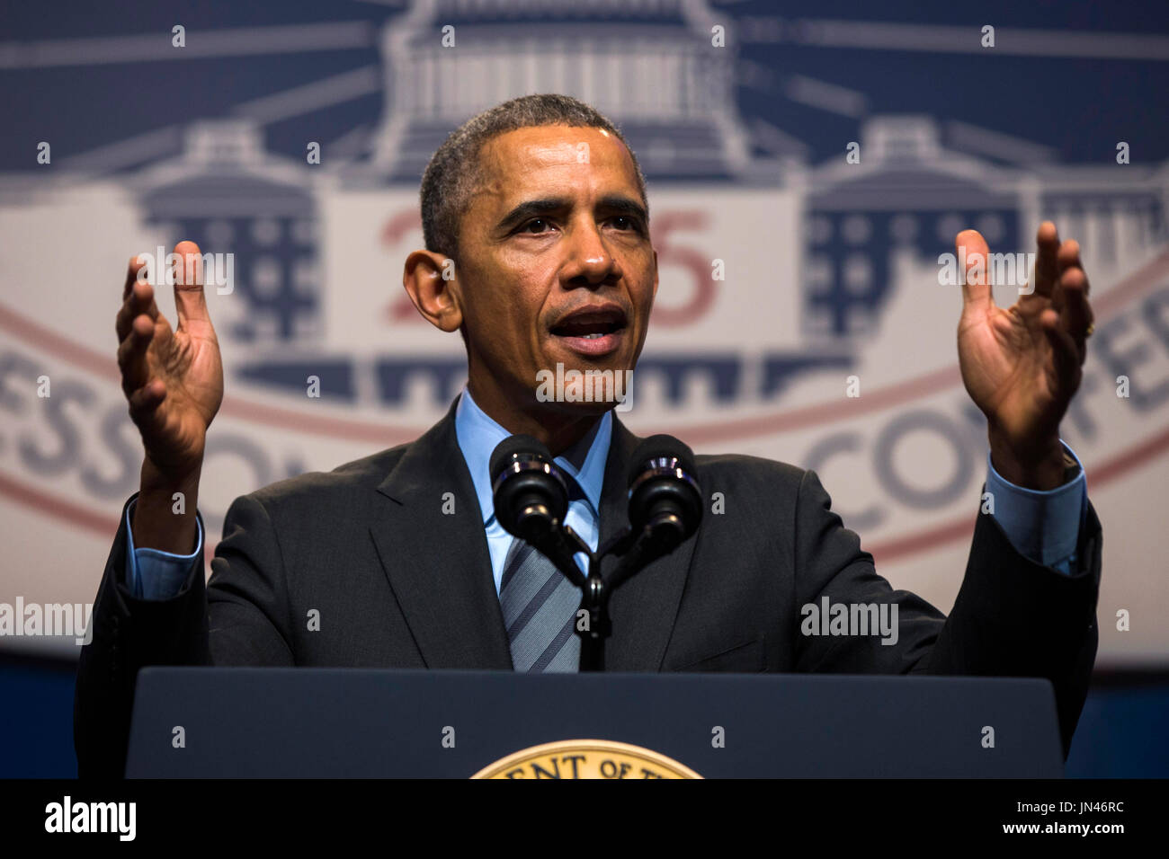 US President Barack Obama speaks at the National League of Cities ...