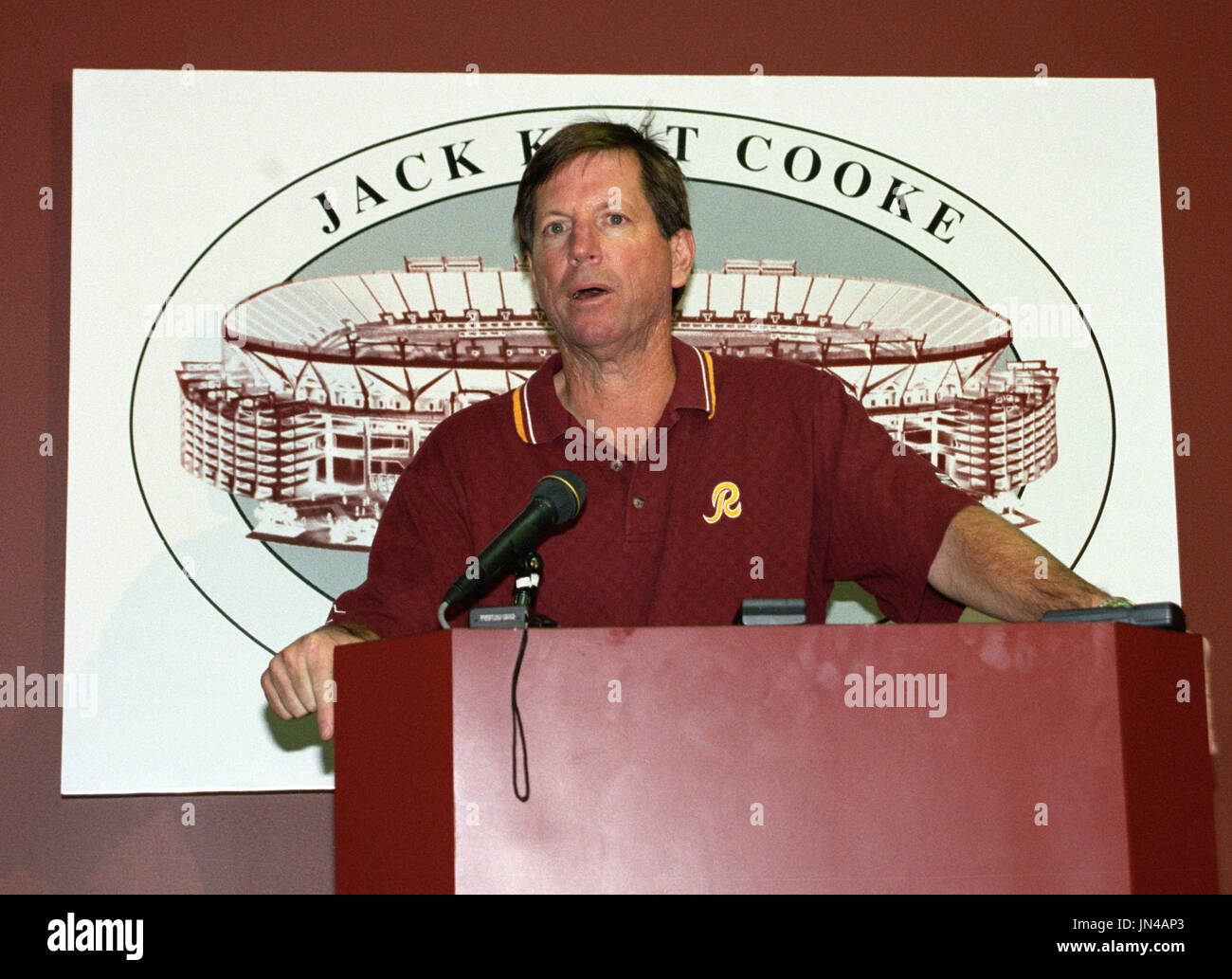 Washington Redskins head coach Norv Turner speaks to the media ...