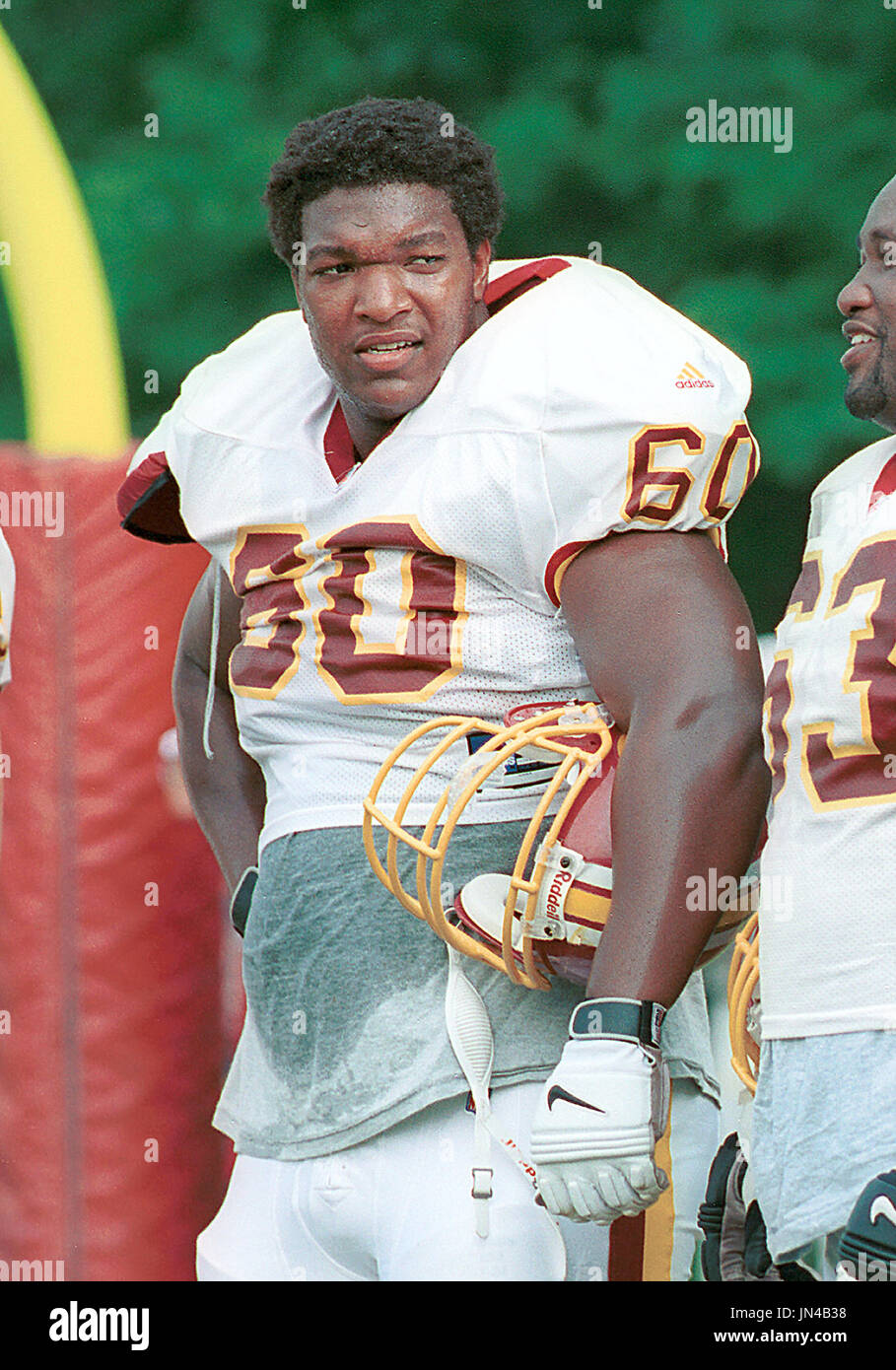 Washington Redskins offensive tackle Chris Samuels (60), the second of ...