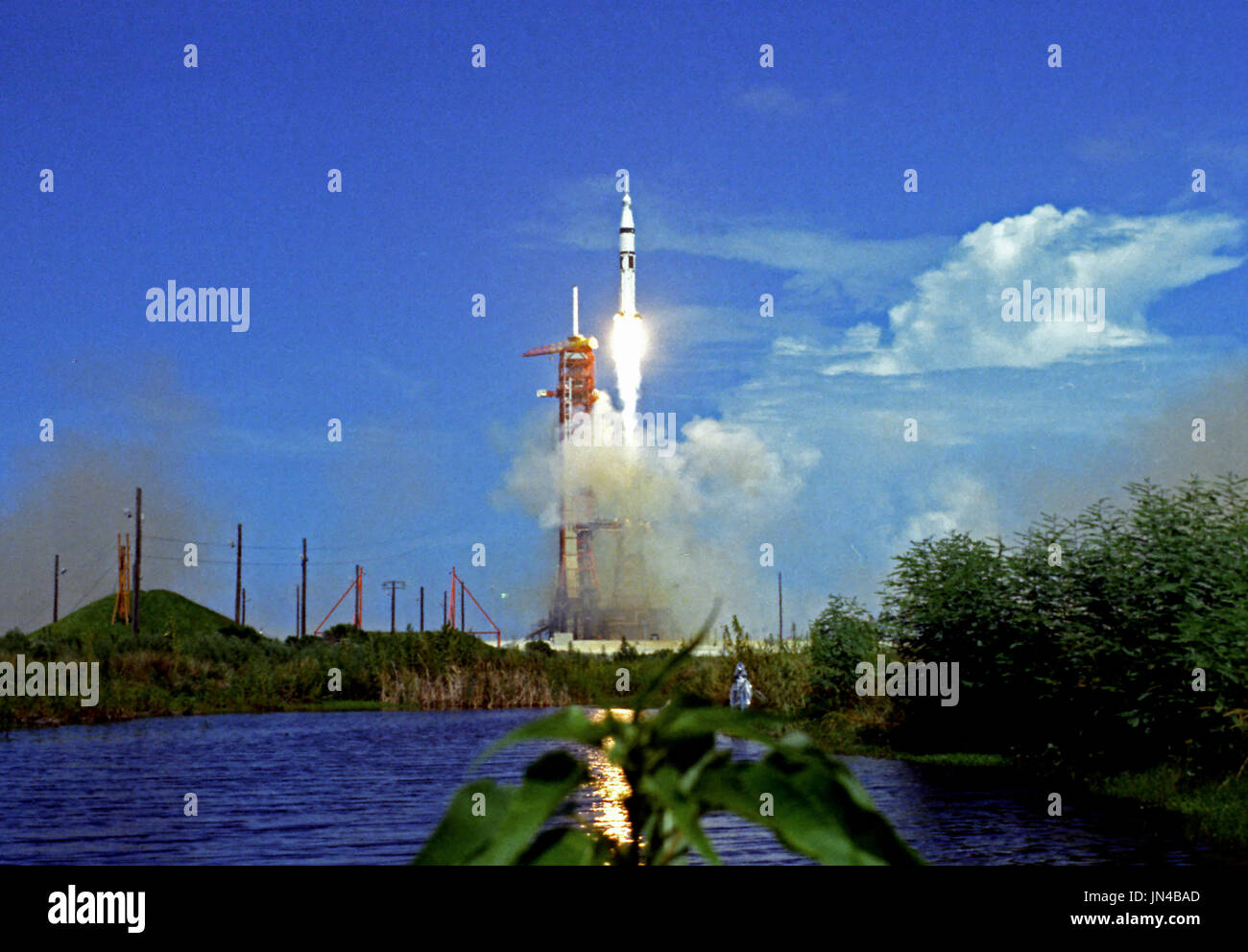 Remote camera view of the Saturn 1B rocket, with the Skylab 2 crew of ...