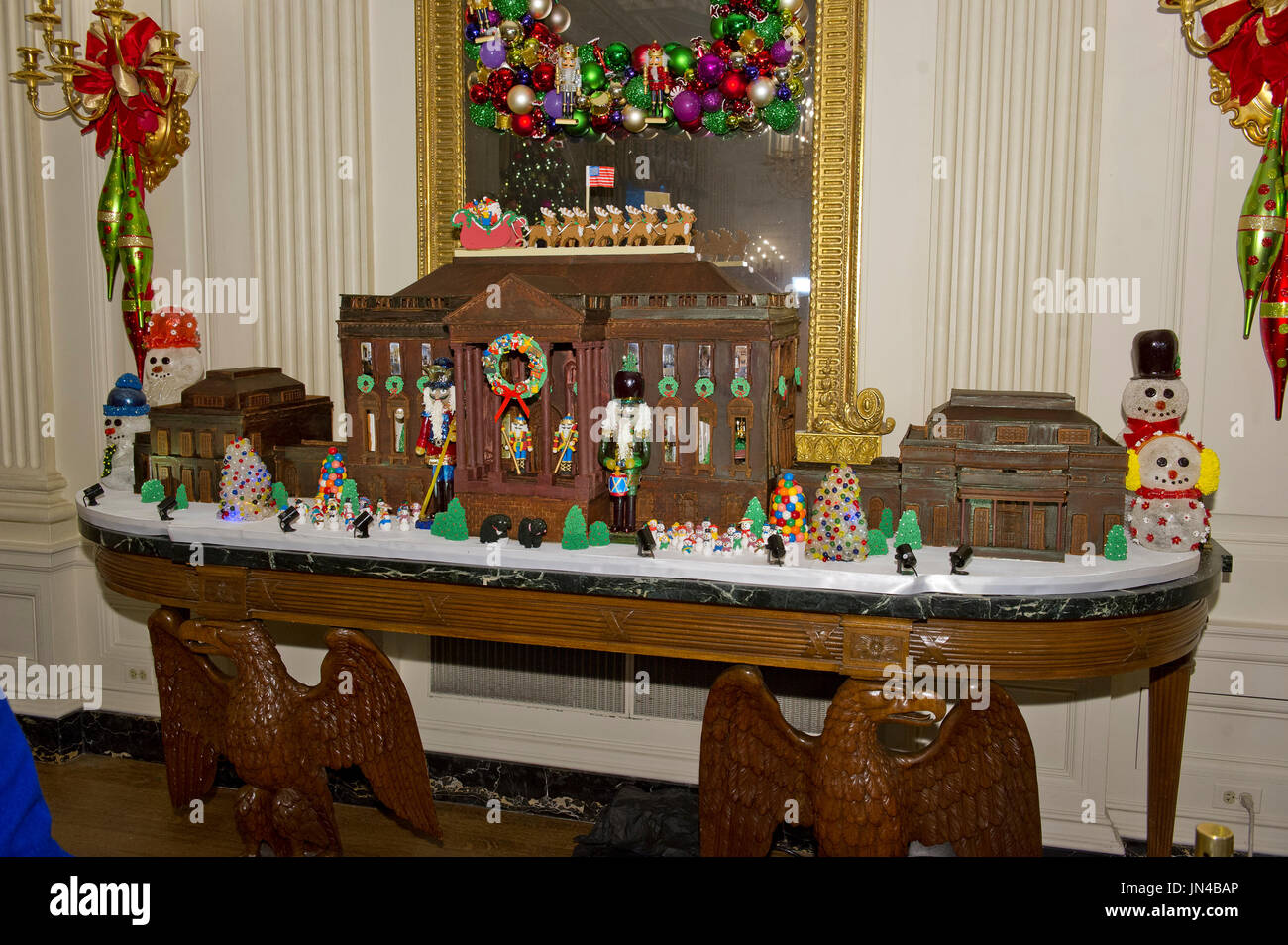 The traditional White House gingerbread house in the State Dining Room ...