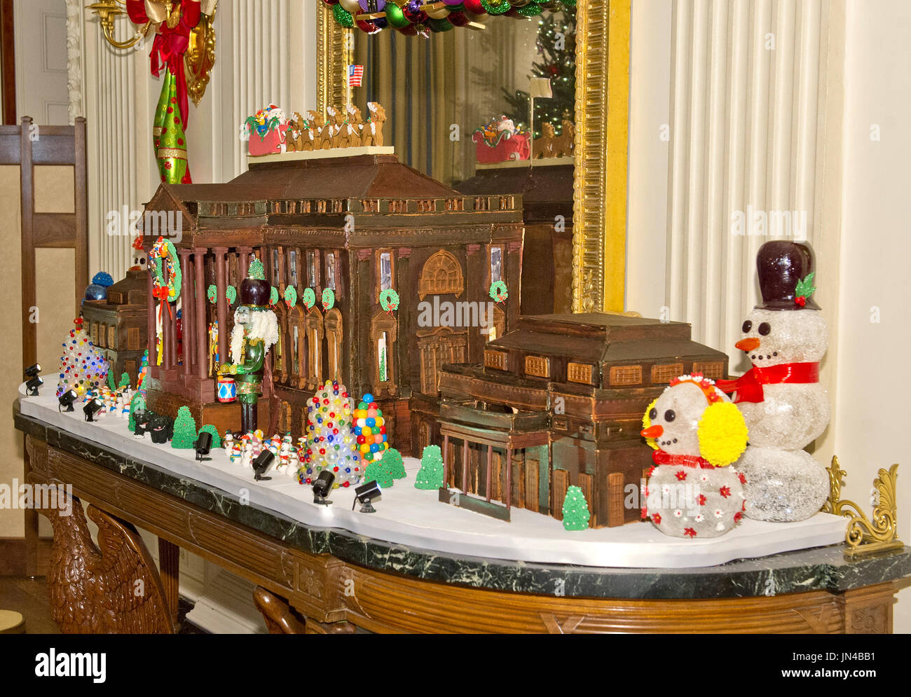 The traditional White House gingerbread house in the State Dining Room ...