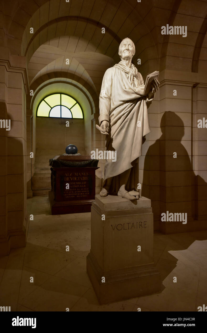 Indoor crypts hi-res stock photography and images - Alamy