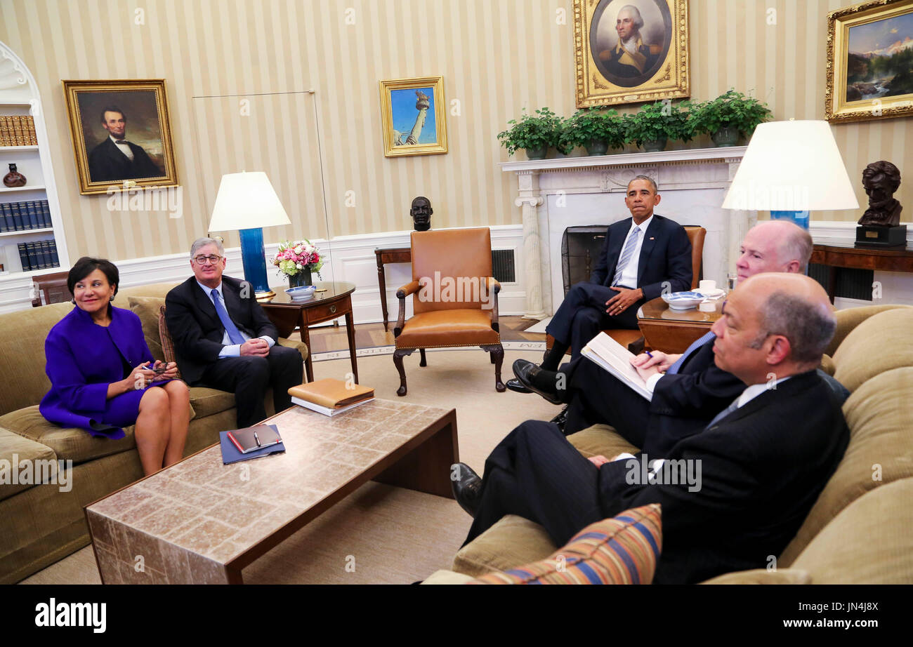 Unted States President Barack Obama meets with former National Security ...