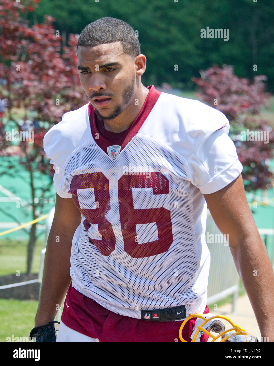 Washington Redskins tight end Jordan Reed (86) leaves the field ...