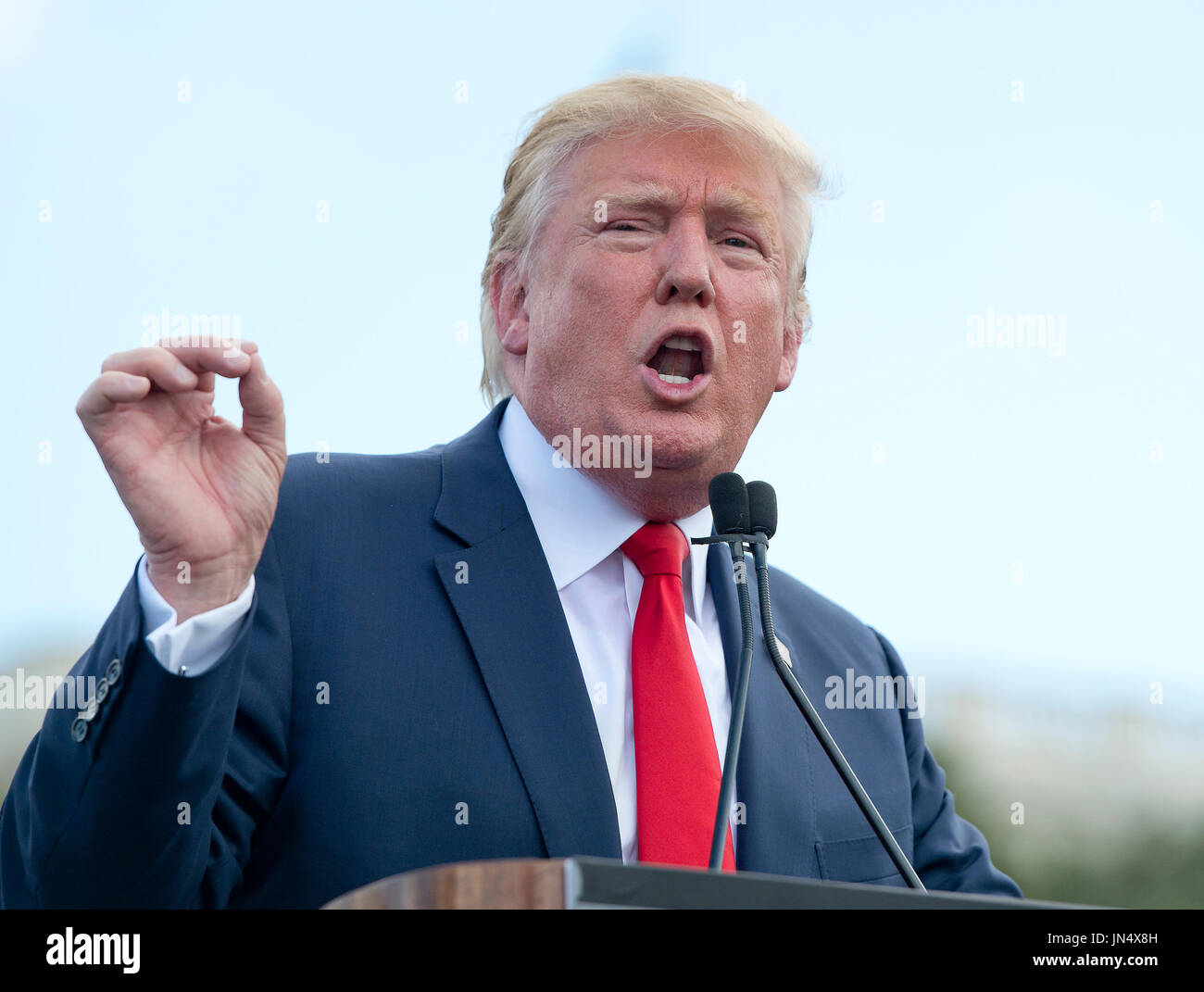 Donald Trump, a candidate for the 2016 Republican nomination for ...