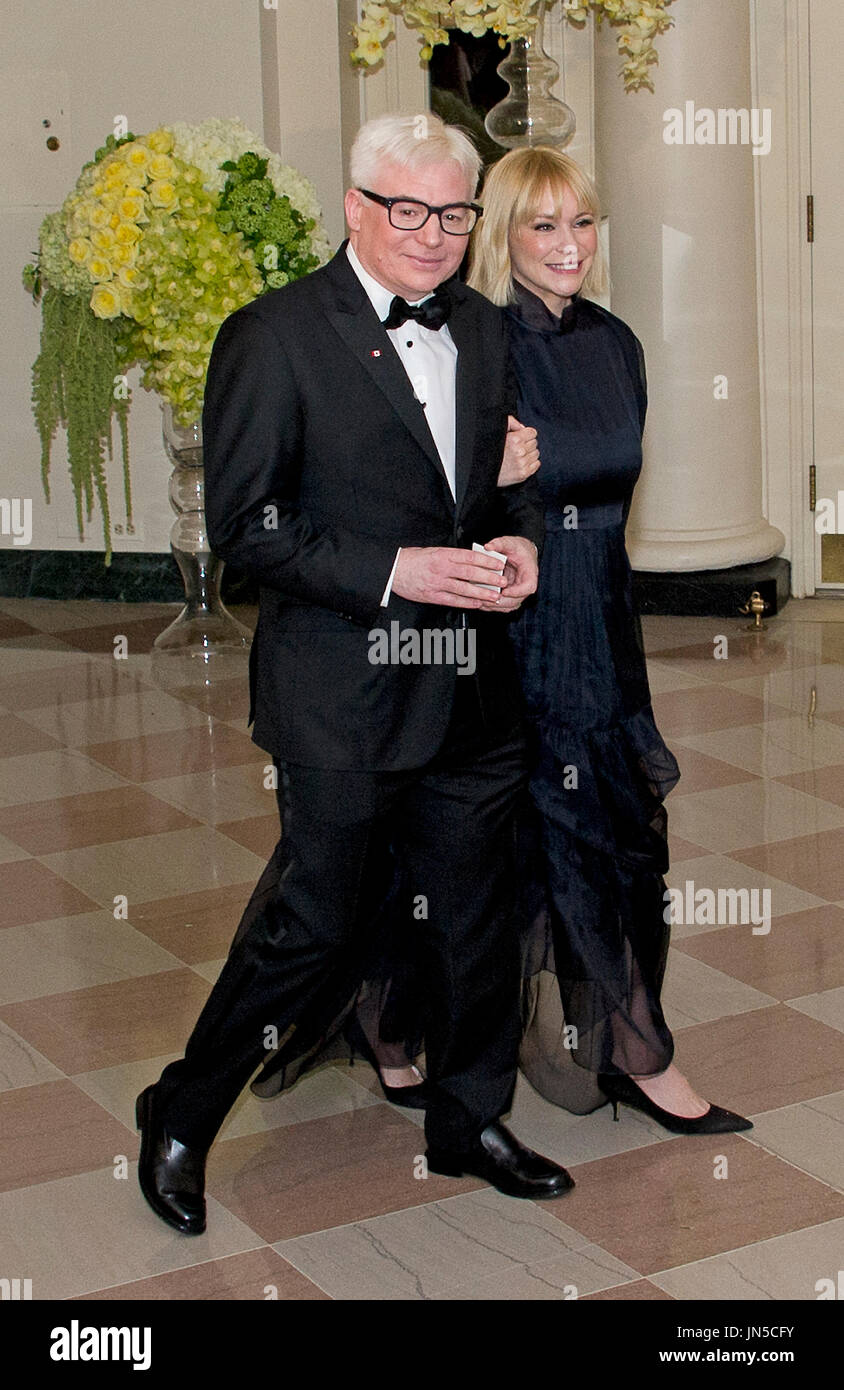 Actor Mike Myers and Kelly Myers arrive for the State Dinner in honor ...