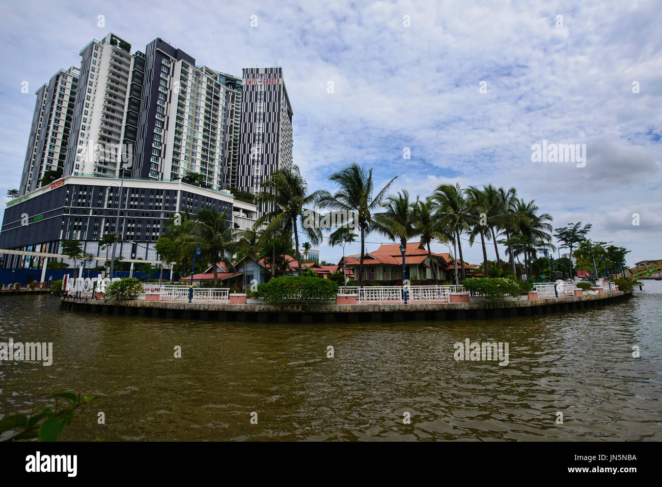 View of the Melaka River, Malacca, Malaysia Stock Photo - Alamy