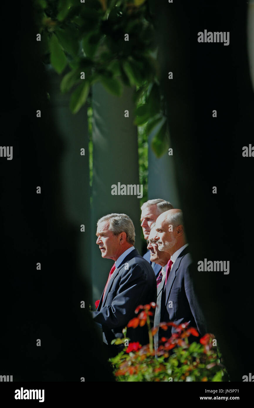 President George W. Bush delivers his weekly radio address in the Rose ...