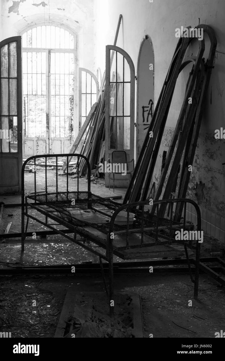 Empty Seat Black and White Stock Photos & Images - Alamy