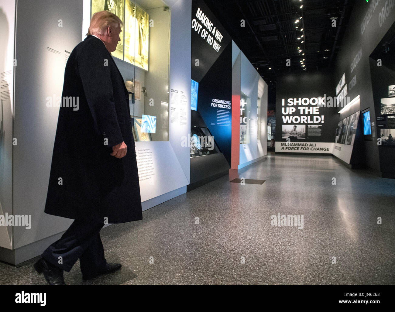 United States President Donald Trump tours the Smithsonian National ...