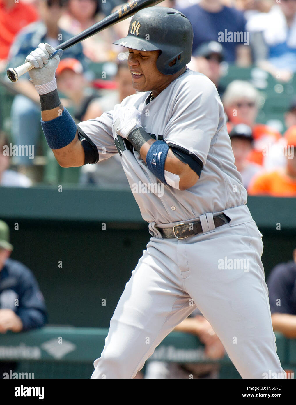 New York Yankees second baseman Starlin Castro (14) grimaces after ...