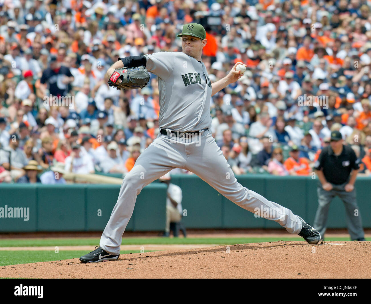 New York Yankees starting pitcher Jordan Montgomery (47) works in the ...