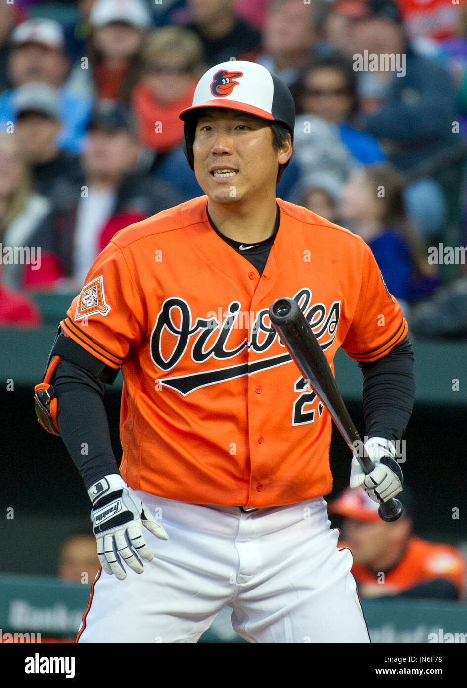 Baltimore Orioles left fielder Hyun Soo Kim (25) bats in the seventh ...