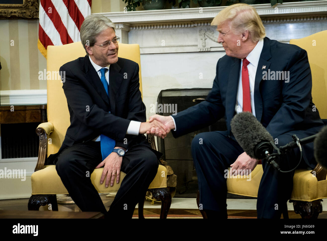 President Donald Trump meets with Prime Minister Paolo Gentiloni of ...