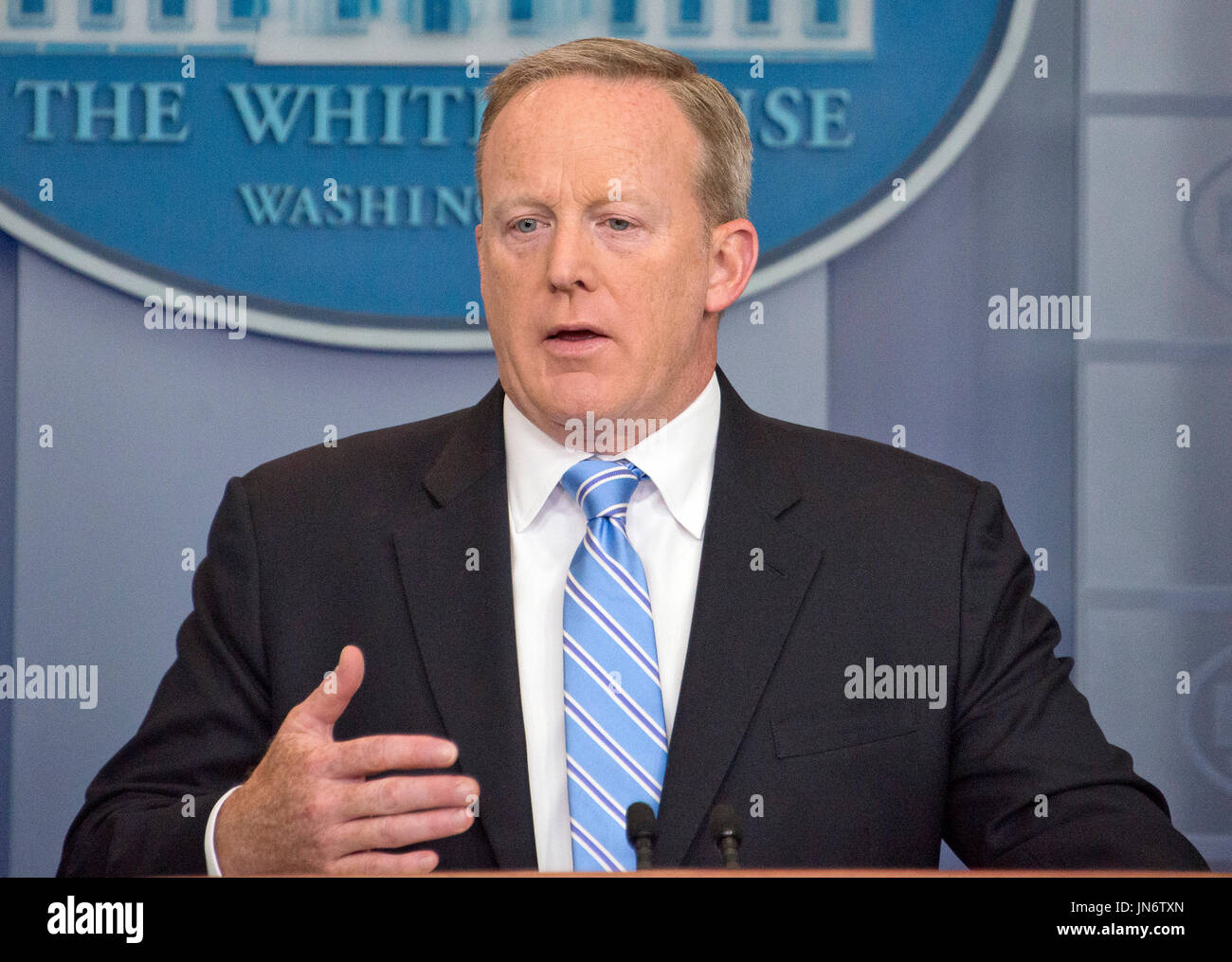 White House Press Secretary Sean Spicer conducts his daily press ...