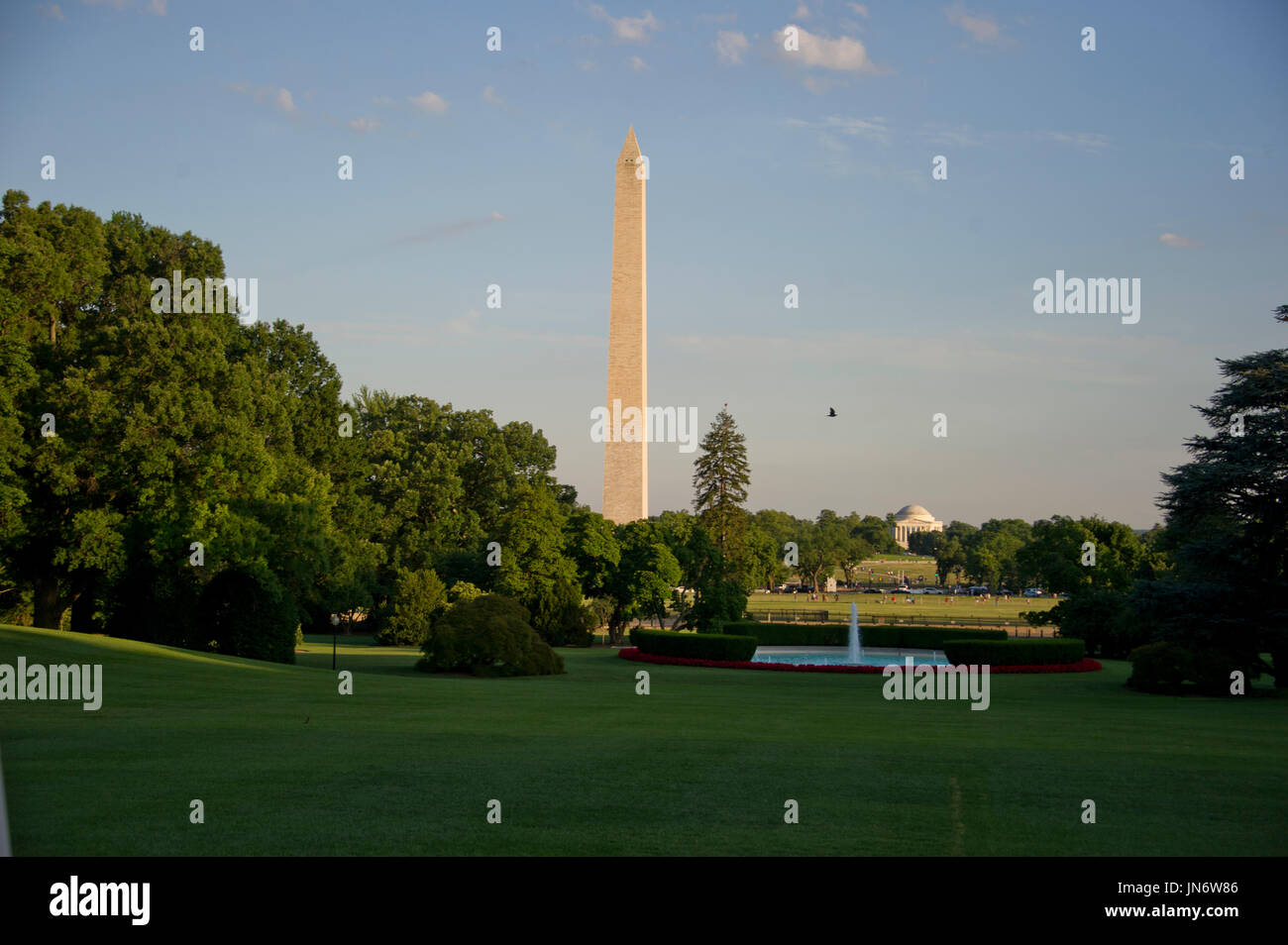 Very high resolution photo of the Washington Monument and Jefferson ...