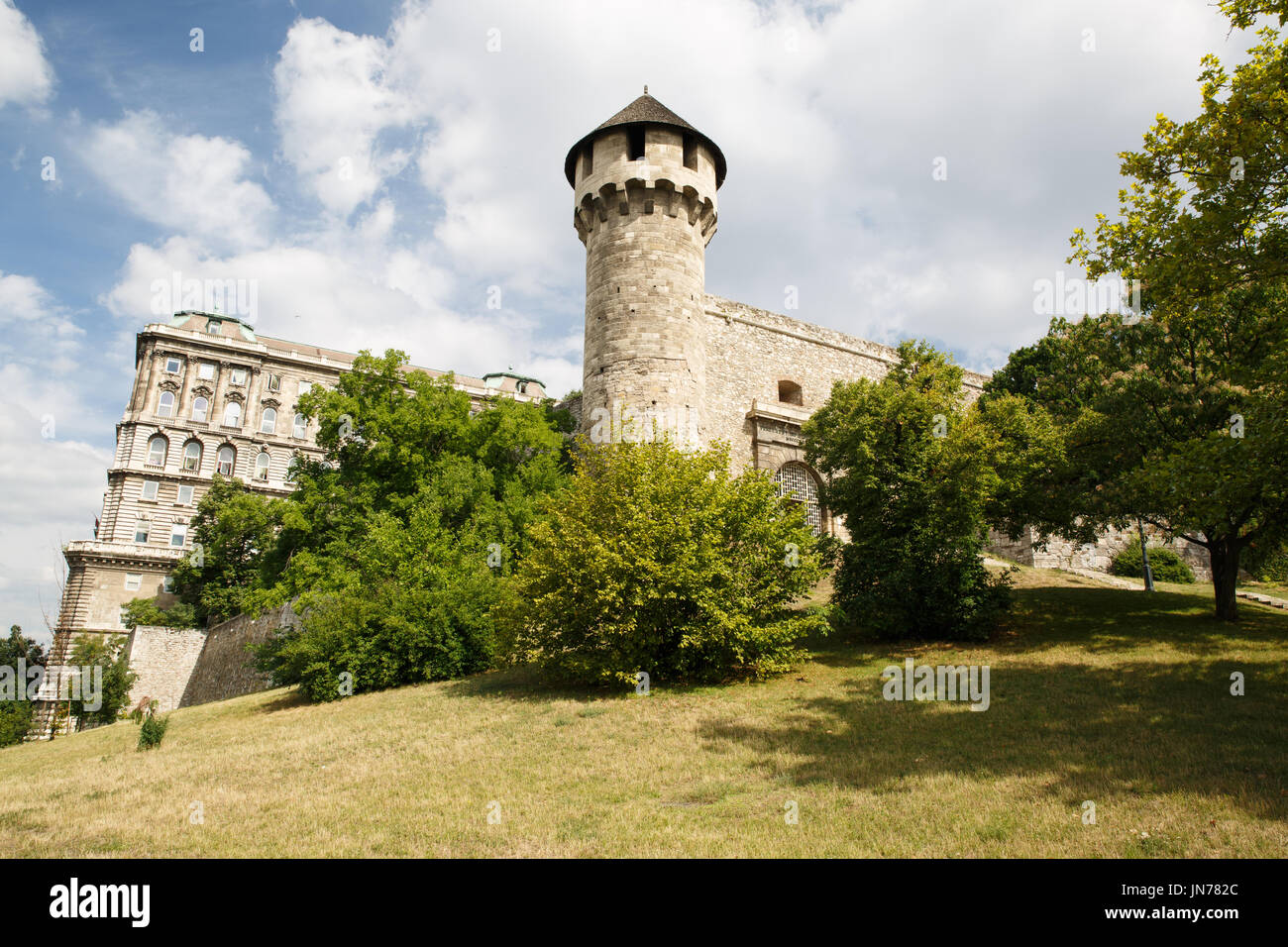 Beautiful view of the medieval mace tower and royal castle. Budapest ...