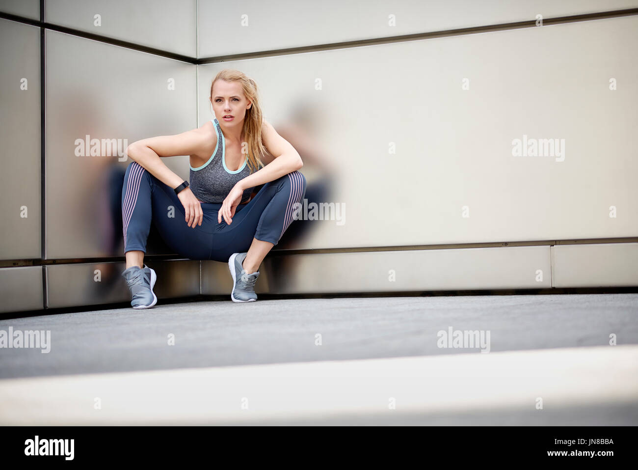 Girl crouch hi-res stock photography and images - Alamy