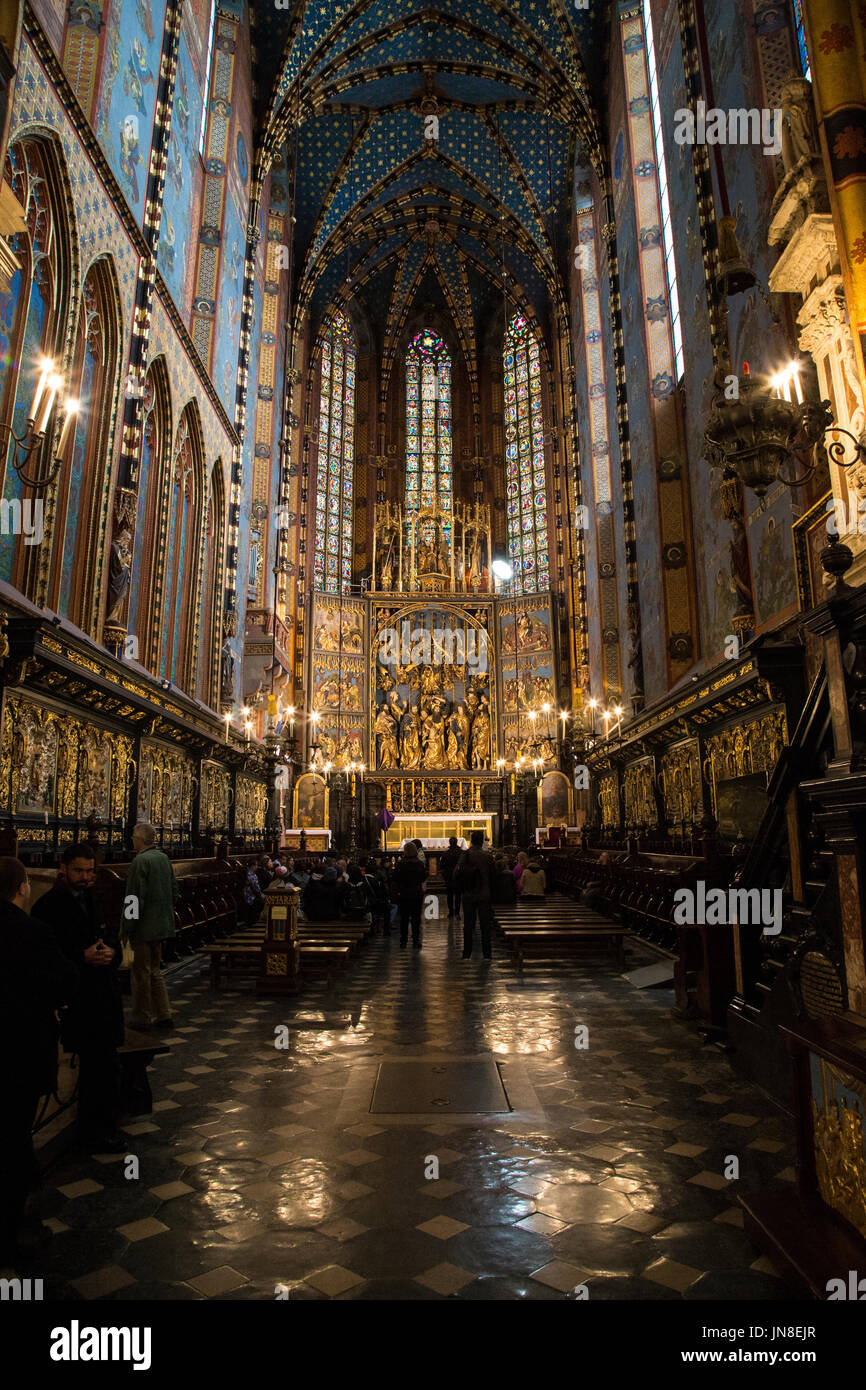 St mary's church in krakow inside hi-res stock photography and images - Alamy