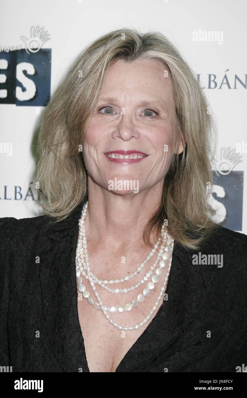 Pamela Guest 01/14/2011, "Traces" Premiere, The Ricardo Montalban ...