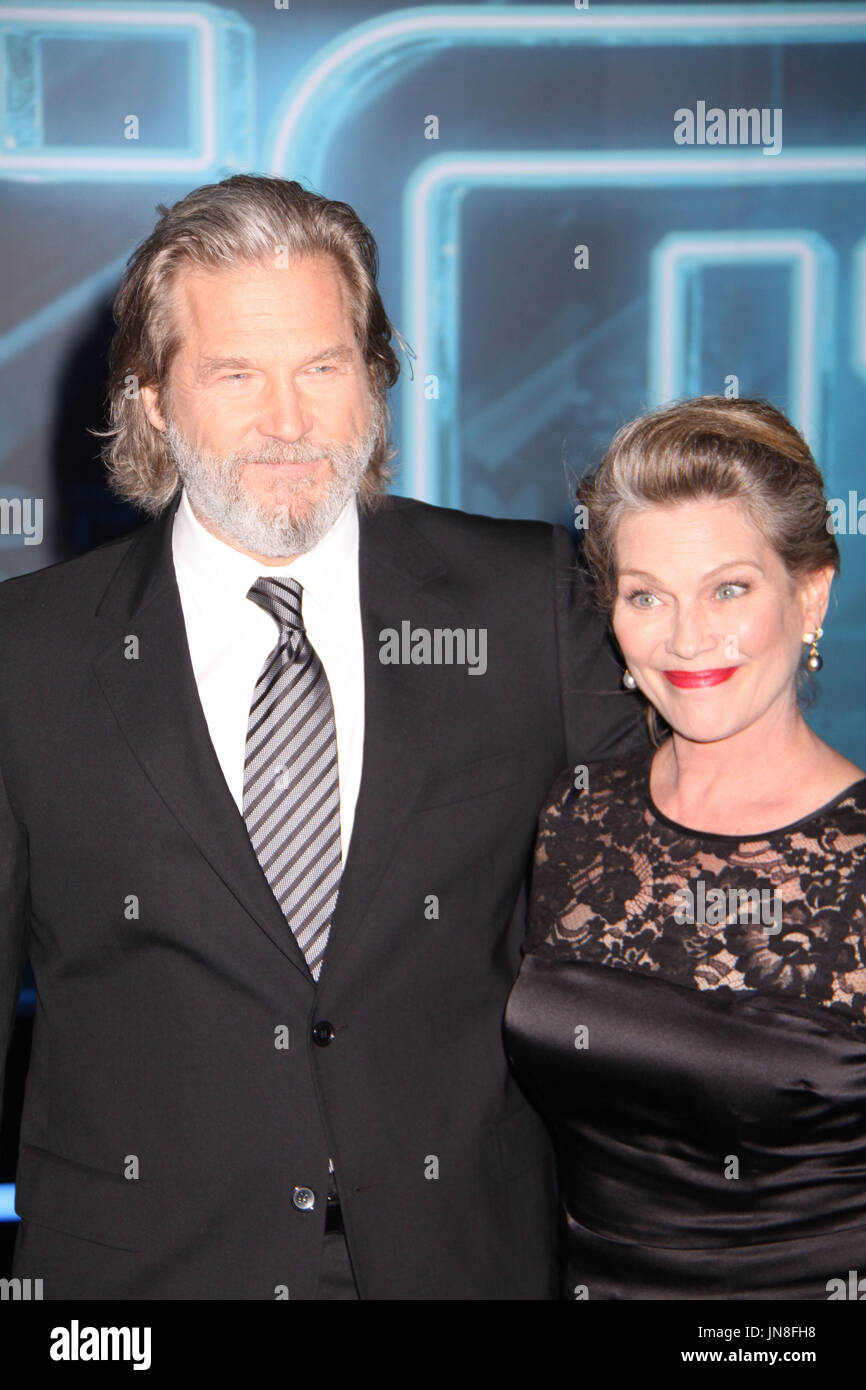Jeff Bridges 12/11/2010, "Tron Legacy" Premiere, El CapitanTheatre ...