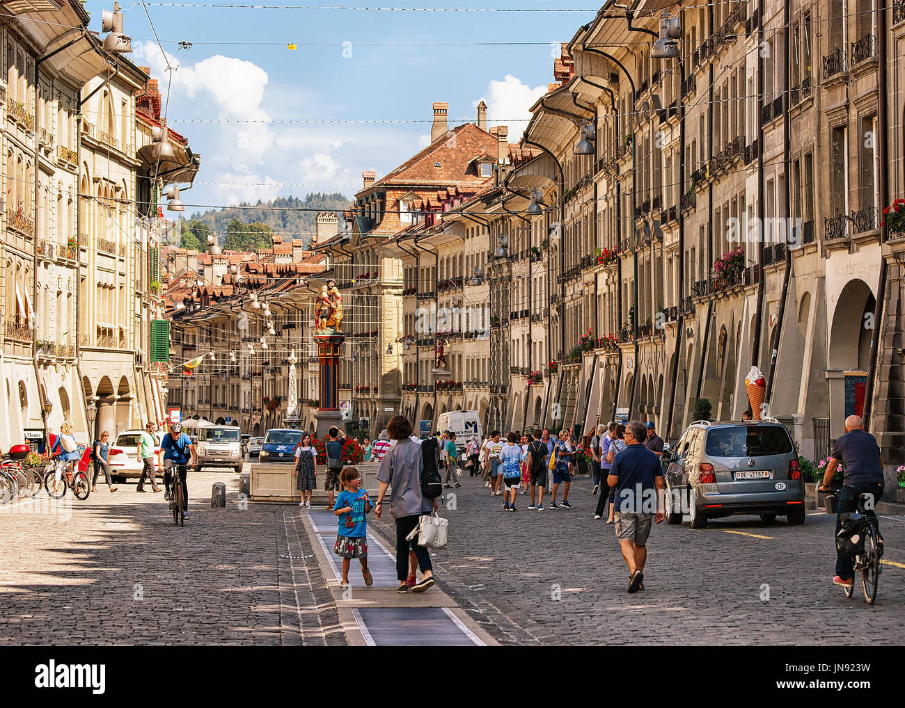 Bern street life hi-res stock photography and images - Alamy