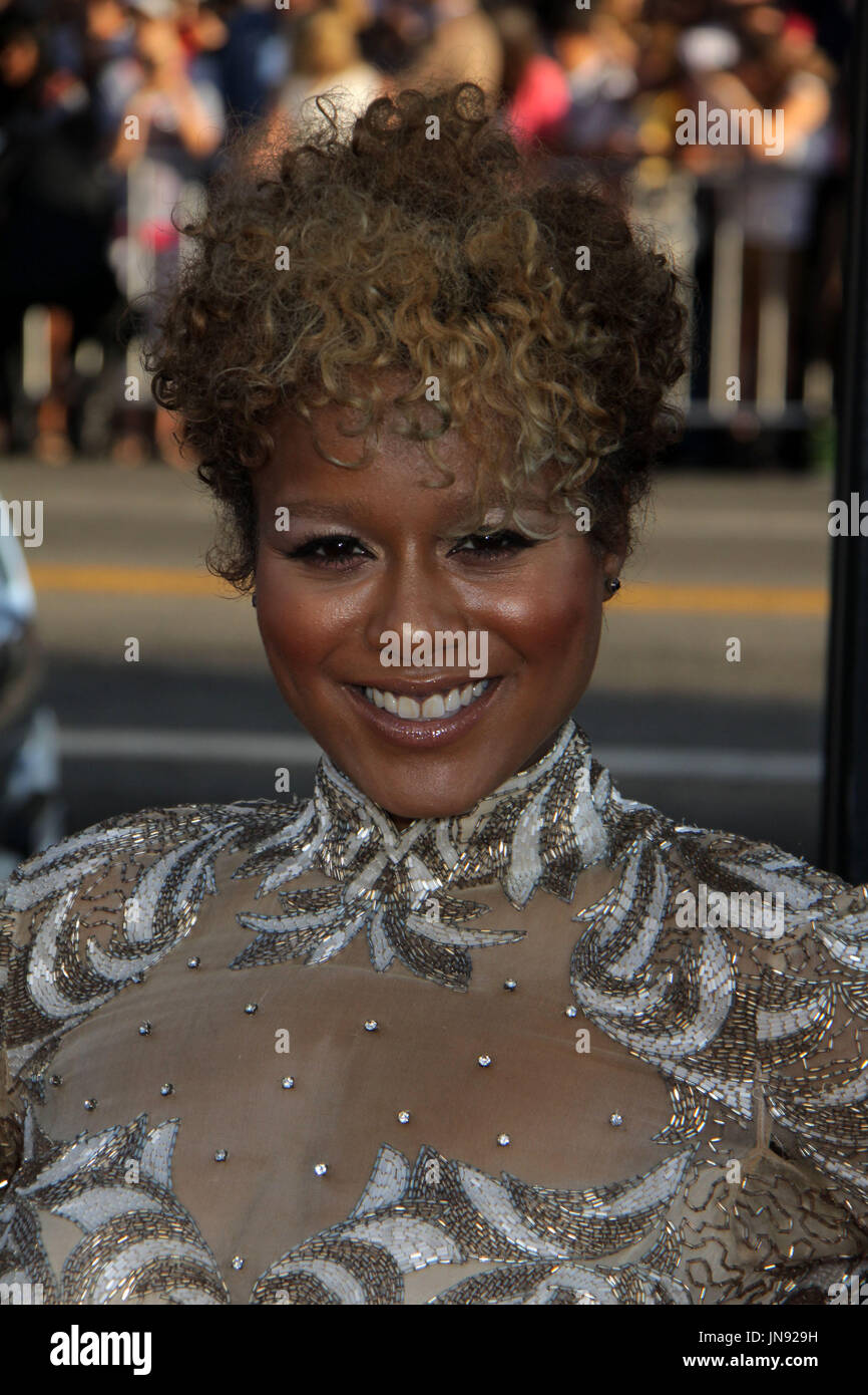 Lauren Vonderpool 07/28/2011 "Rise of the Planet of the Apes" Premiere ...