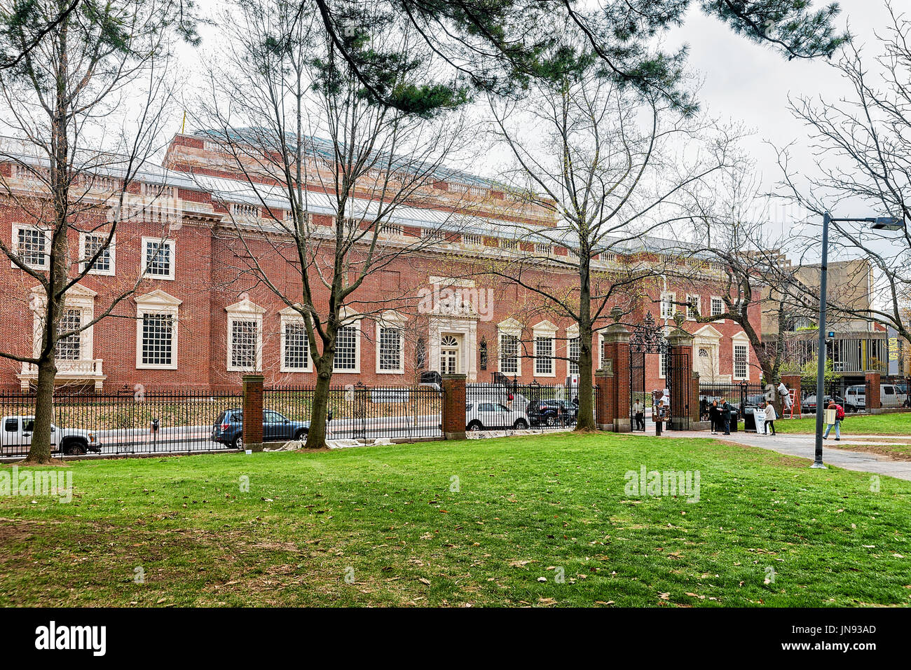 Cambridge, USA - April 29, 2015: Harvard Art Museum in Harvard Yard ...