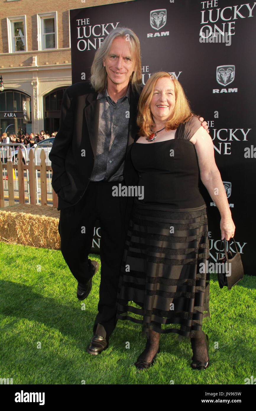 Scott Hicks 04/16/2012 "The Lucky One" Premiere held at Grauman's ...