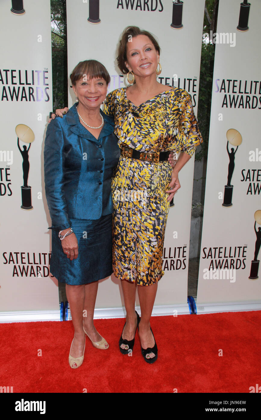 Vanessa Williams, Helen Williams 04/02/2012 IPA Event held at Café La ...