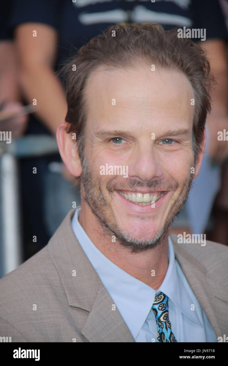 Peter Berg 05/10/2012 "Battleship" Premiere held at Nokia Theatre LA ...