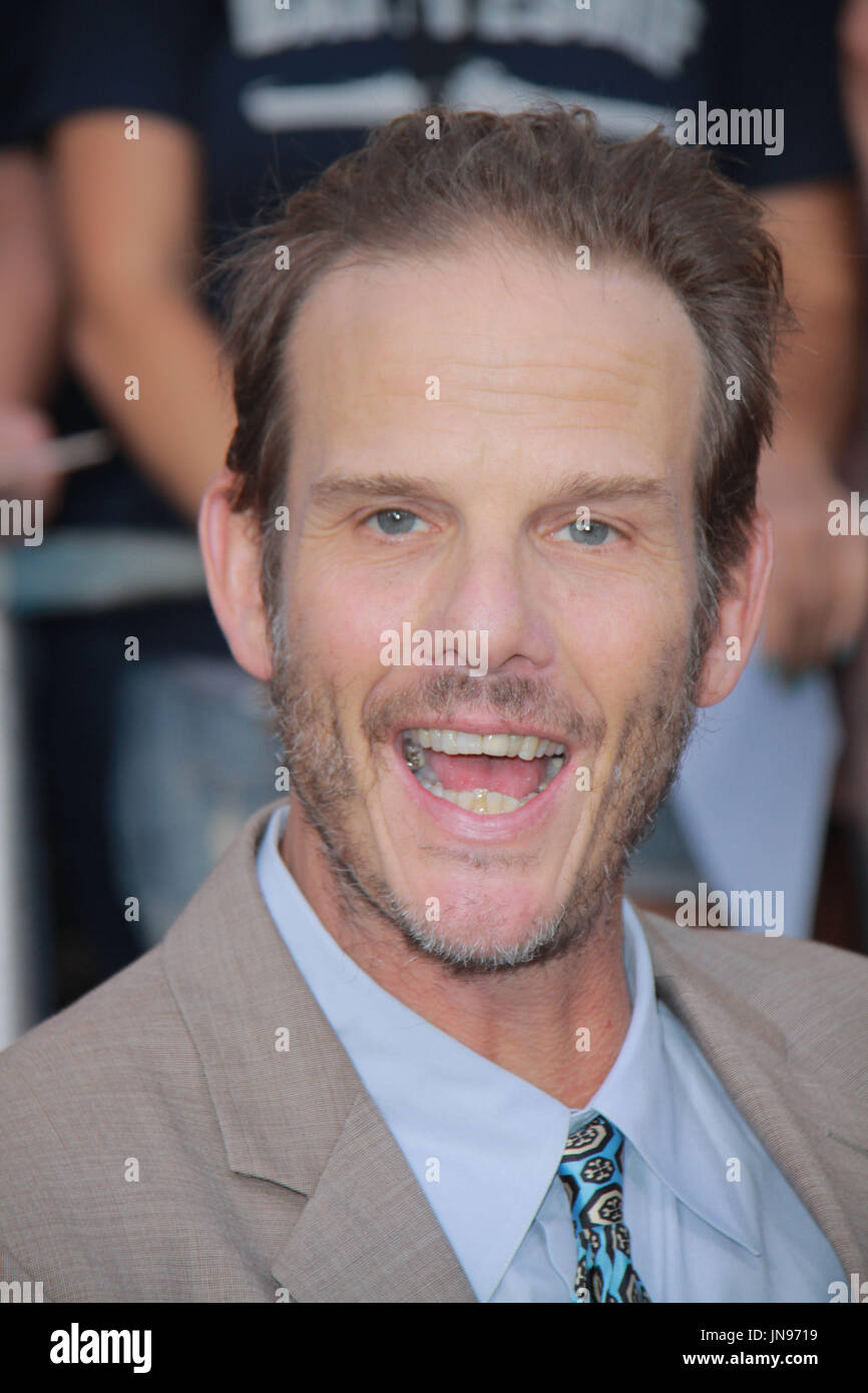 Peter Berg 05/10/2012 "Battleship" Premiere held at Nokia Theatre LA ...