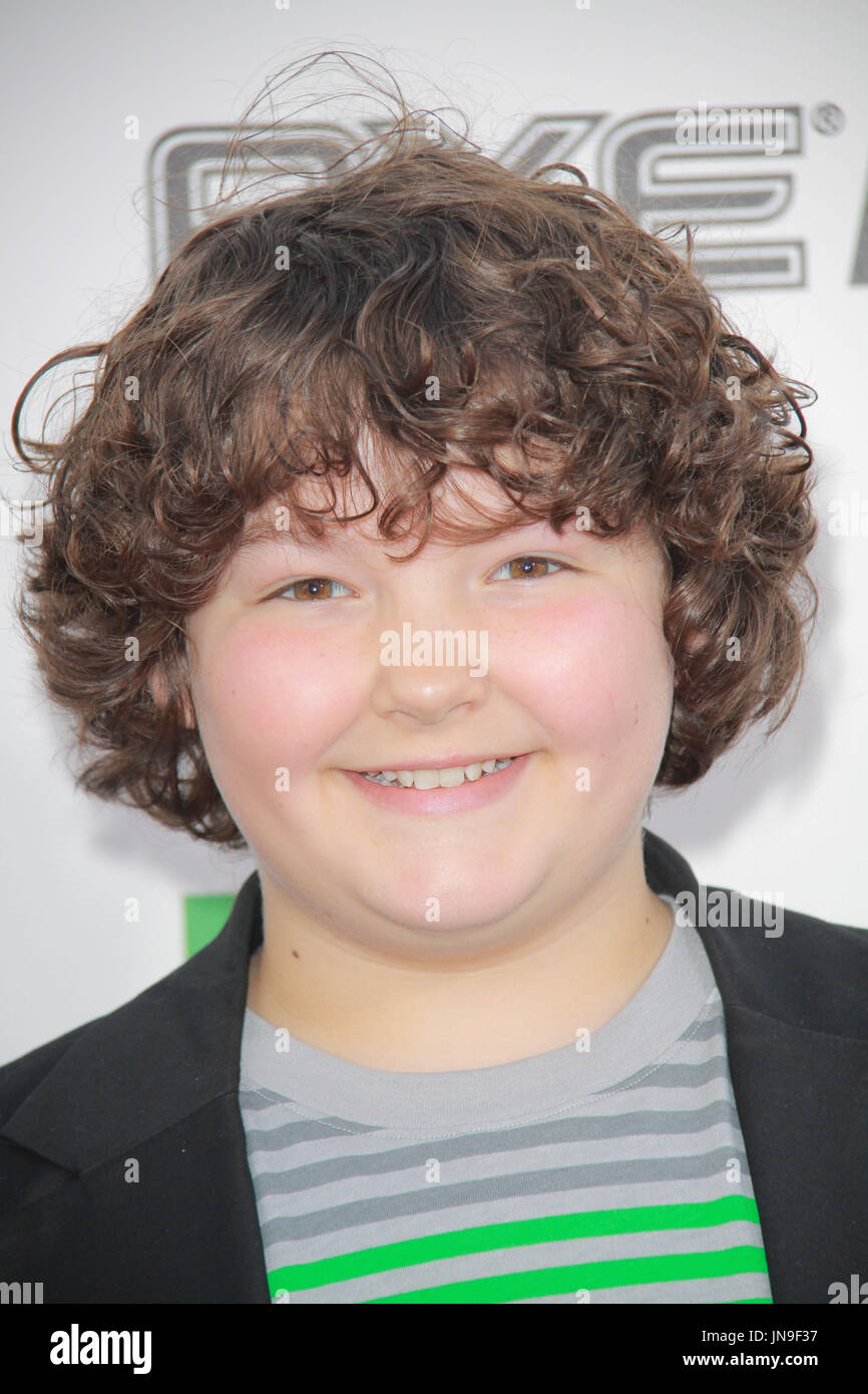 Aedin Mincks 06/21/2012 "Ted" Premiere held at Grauman's Chinese ...