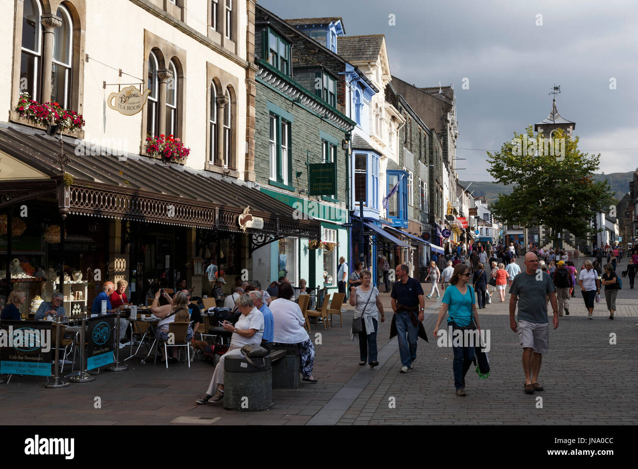 keswick town centre, lake district national park, cumbria, england, uk ...