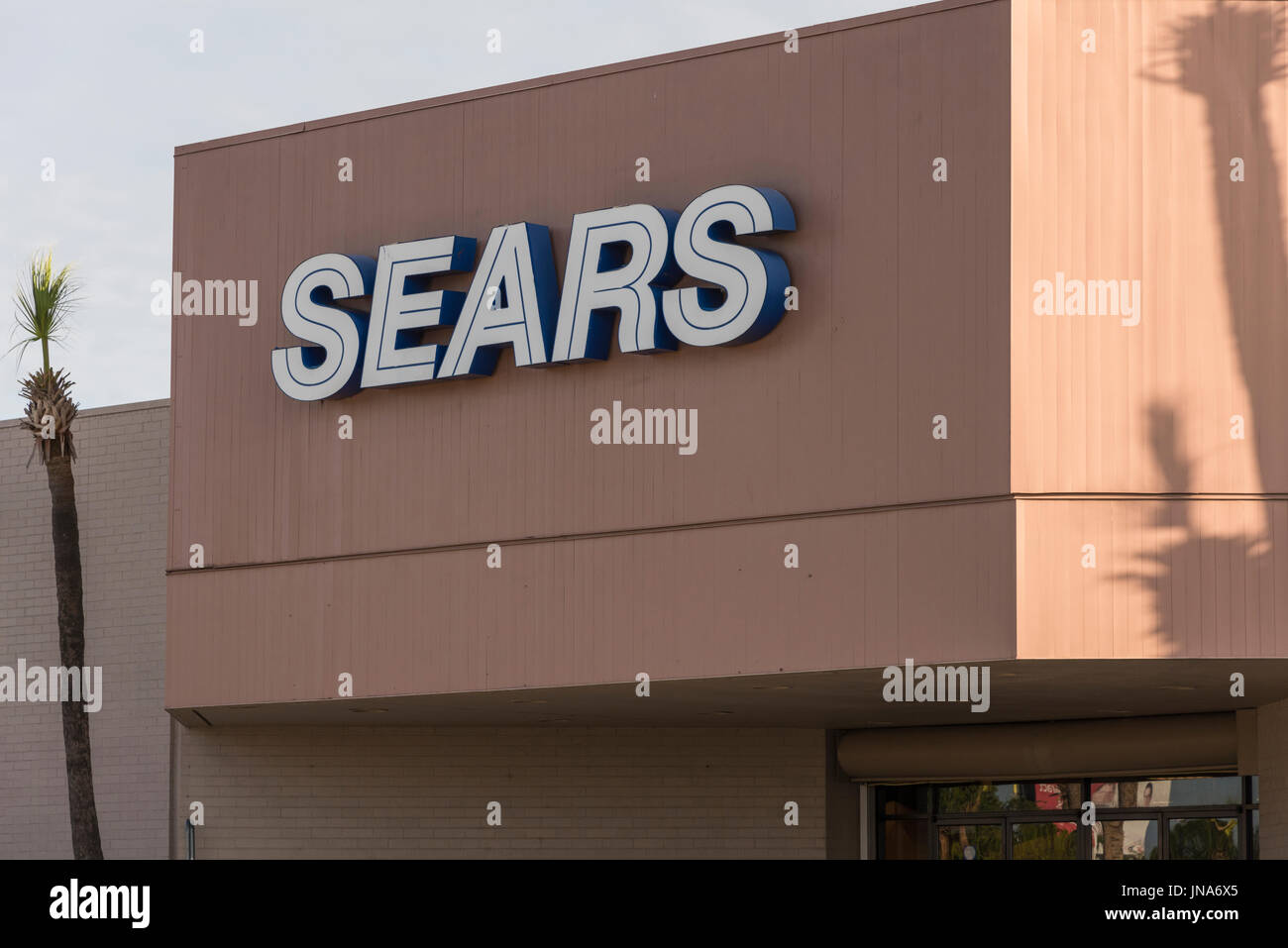 Sears Store at the Lake Square Mall Stock Photo - Alamy