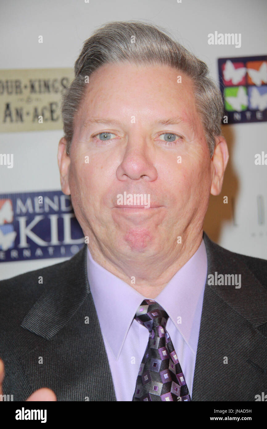 Mike Sexton 12/01/2012 The Mending Kids International Celebrity Poker ...