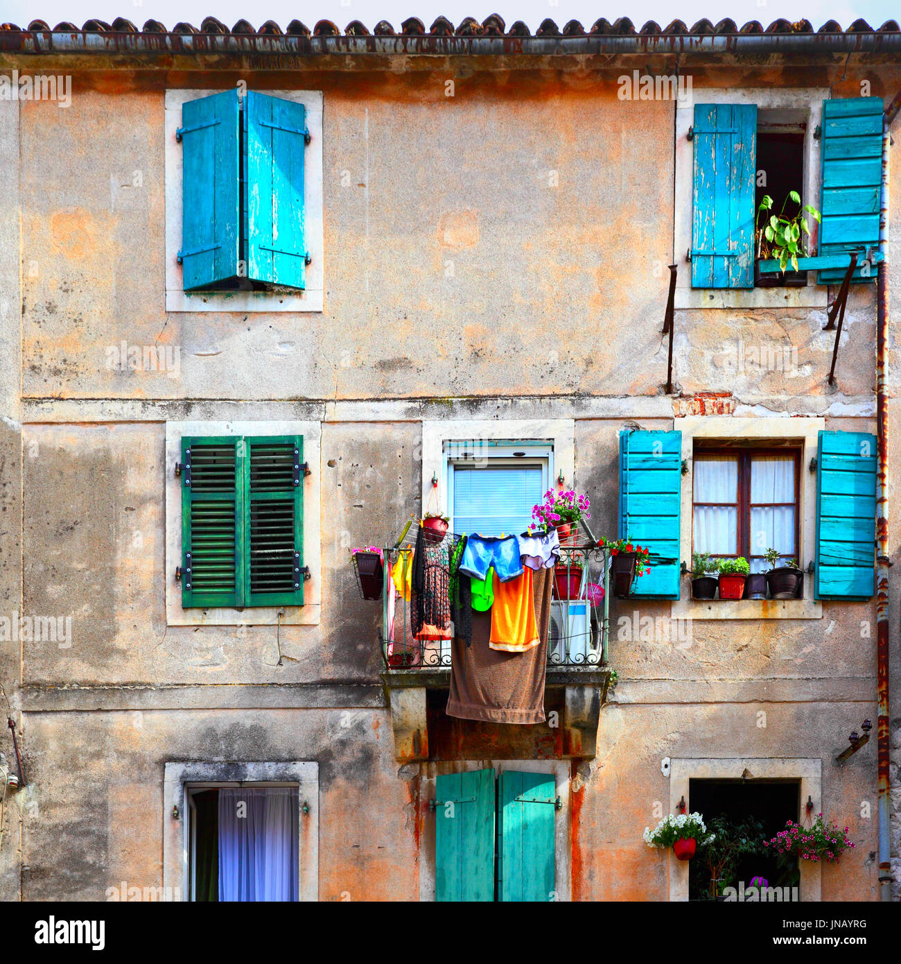 Old house with balcony hi-res stock photography and images - Alamy