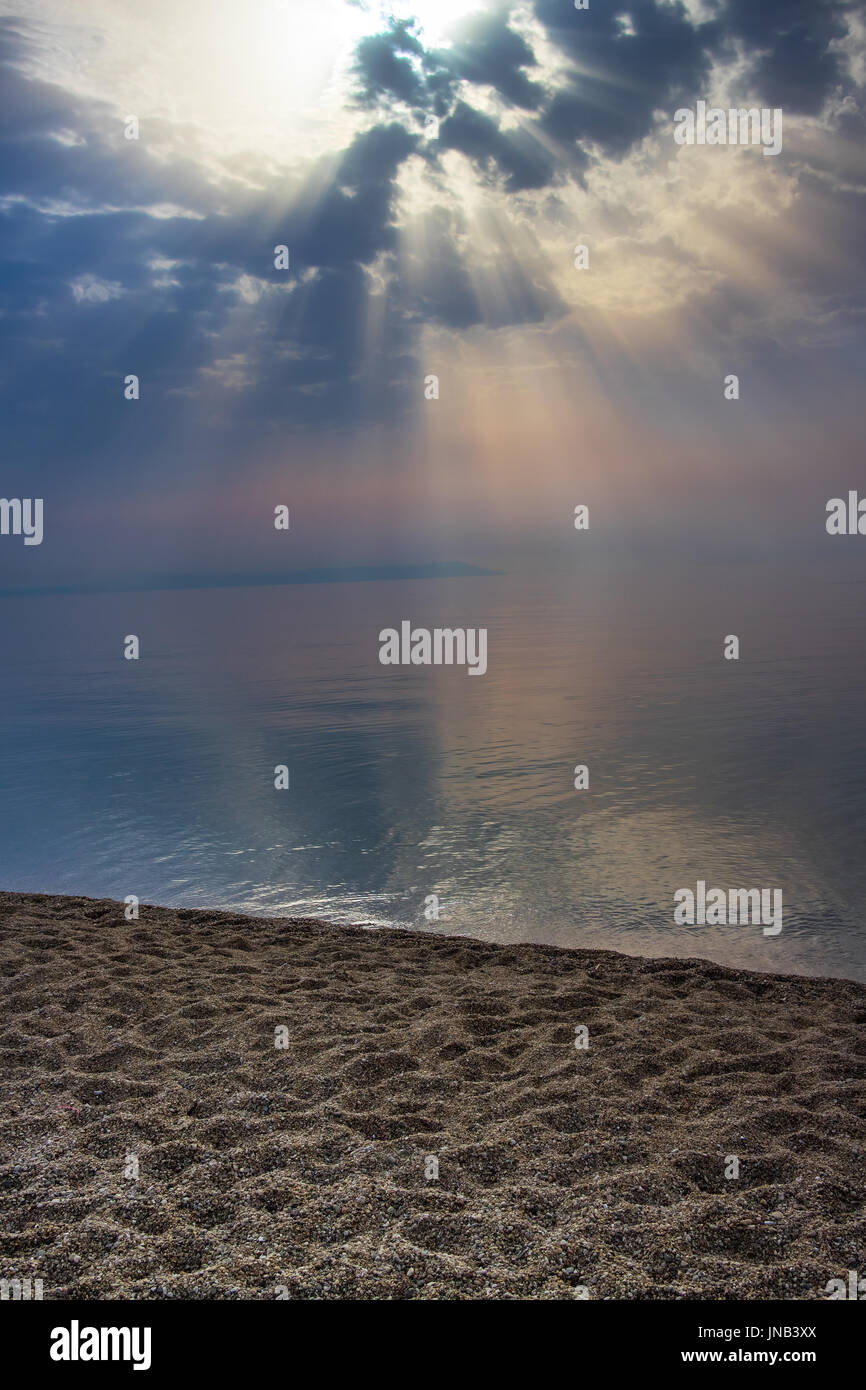 Sun beams clouds nature hi-res stock photography and images - Alamy