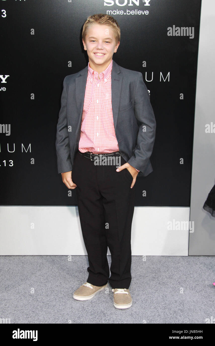 Maxwell Perry Cotton 08/07/2013 "Elysium" Premiere held at Regency ...
