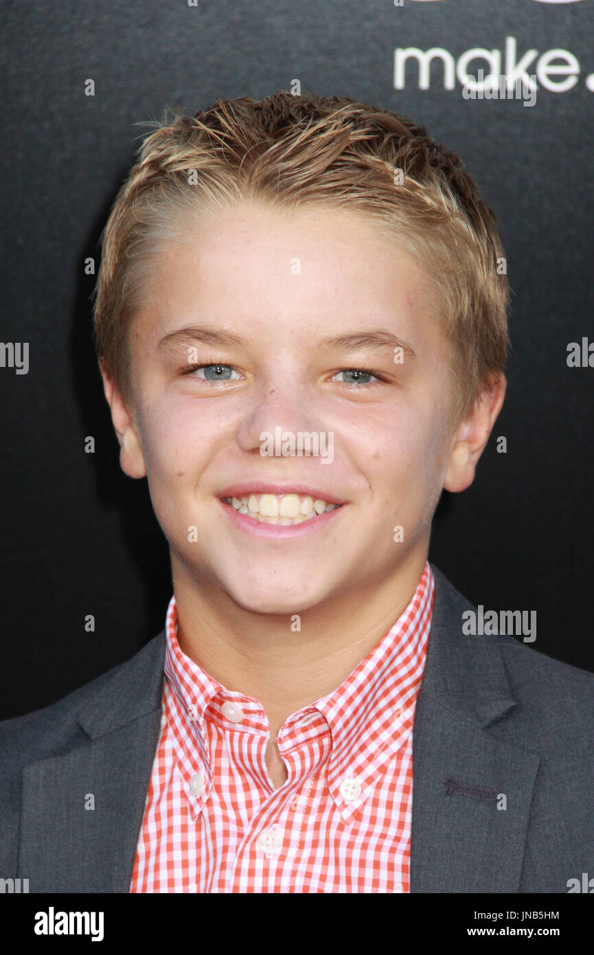 Maxwell Perry Cotton 08/07/2013 "Elysium" Premiere held at Regency ...