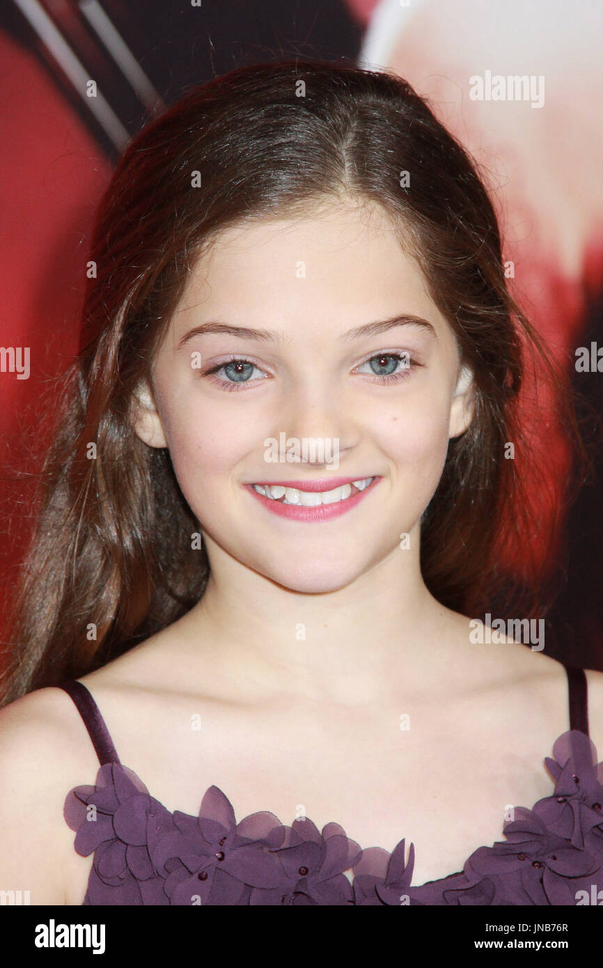 Erika Bierman 11/18/2013 "The Hunger Games: Catching Fire" Premiere ...